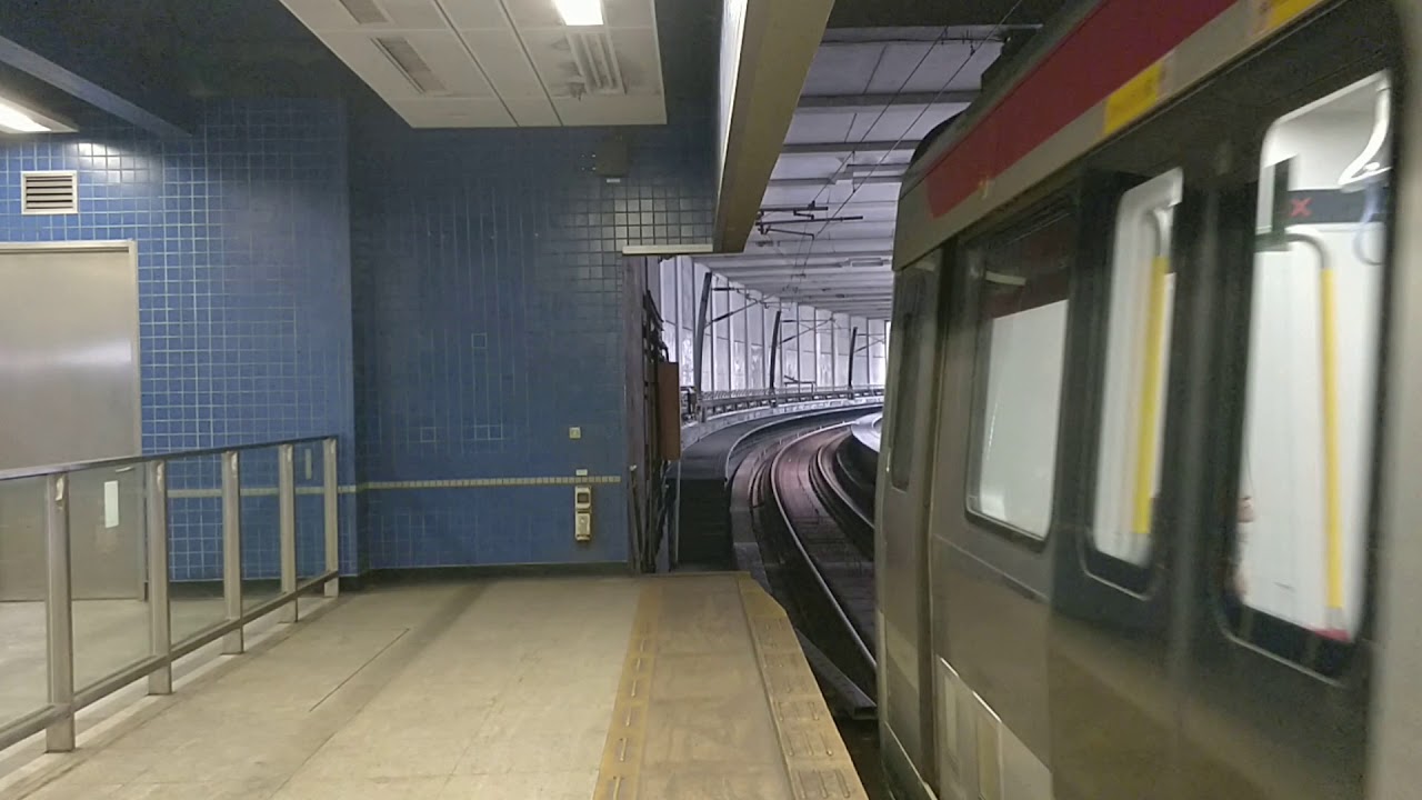港鐵大圍站 EWL C-train 到站及 SP1900 離站 - YouTube