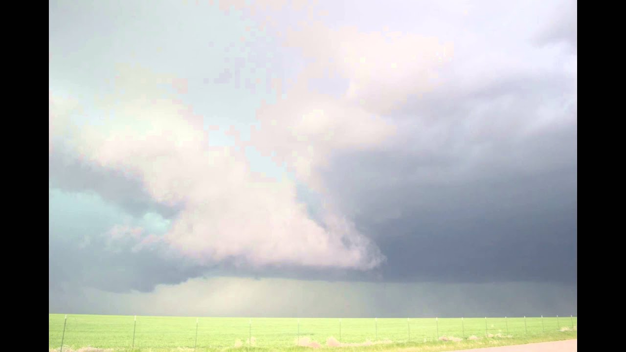 Rotating Wall Cloud - 21MAY2014 - NE of Denver CO - YouTube