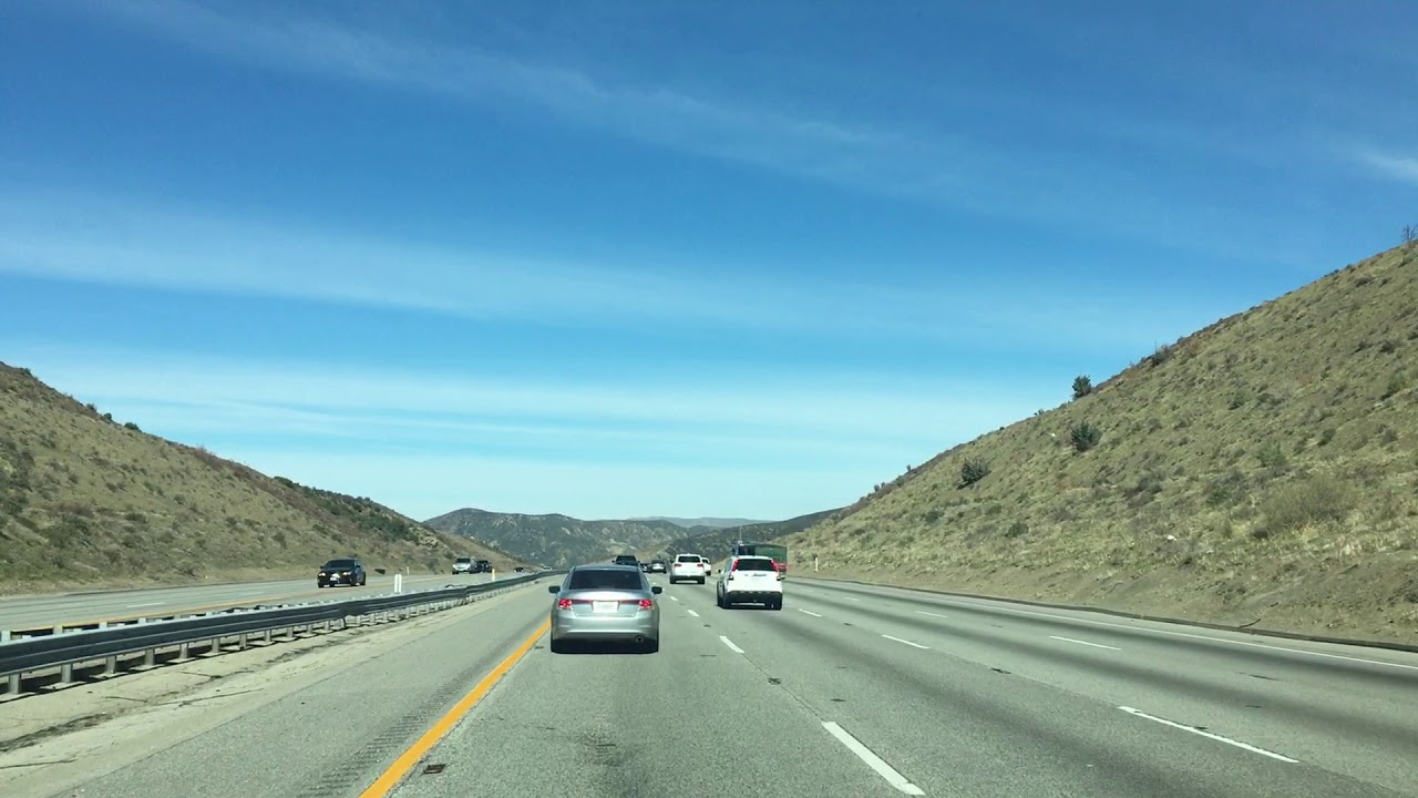 Freeway 5 north Santa Clarita Bakersfield California 2020 - YouTube