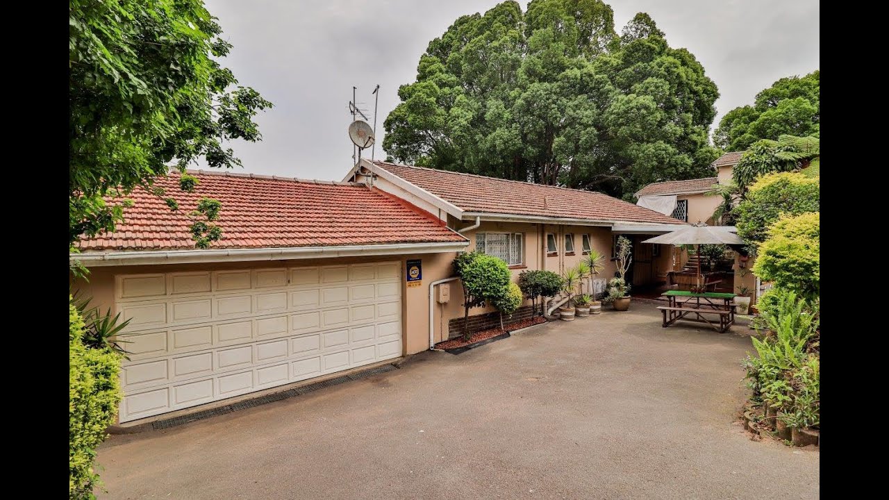 DELIGHTFUL FAMILY HOME IN ASHLEY - R1 650 000 - YouTube