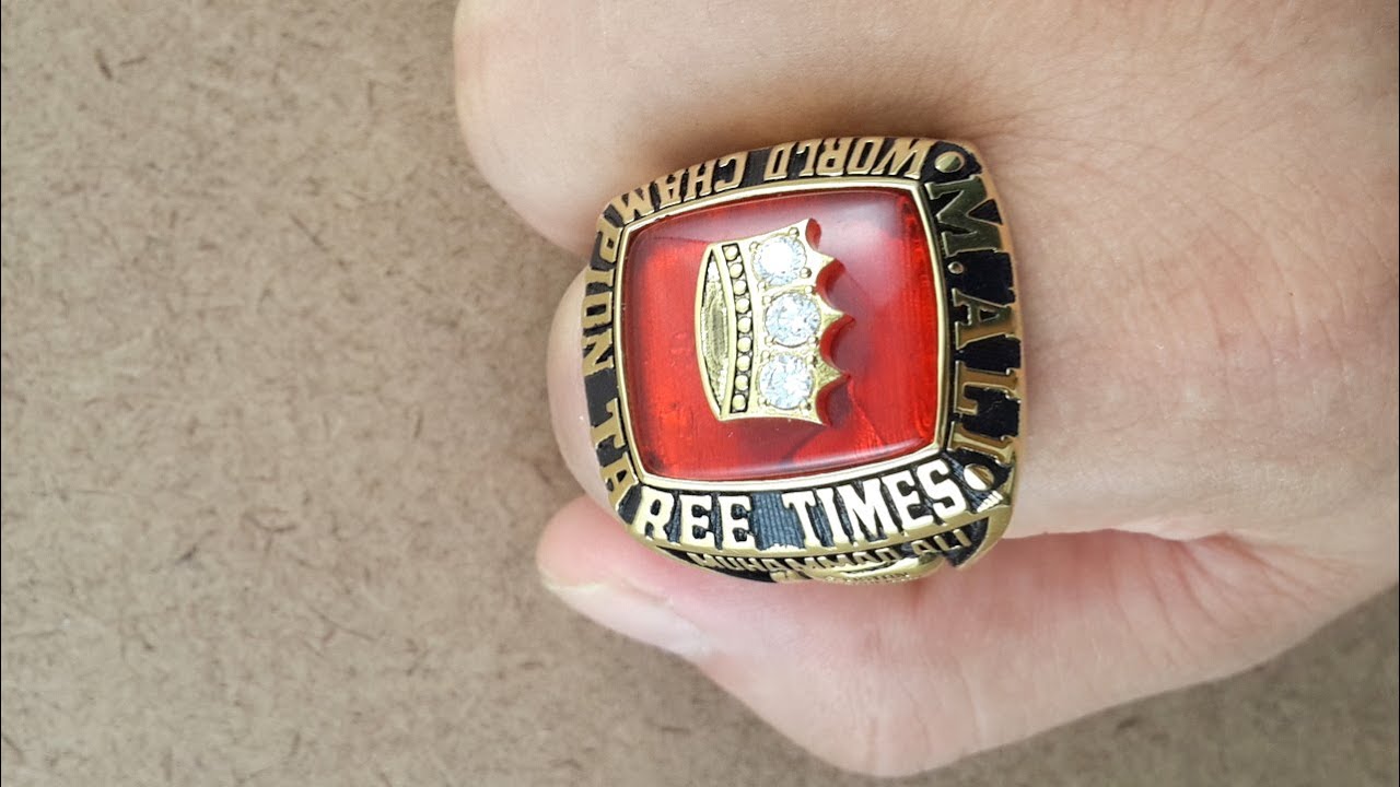 1978 Muhammad Ali Heavyweight Boxing Three Time World Champions Ring ...