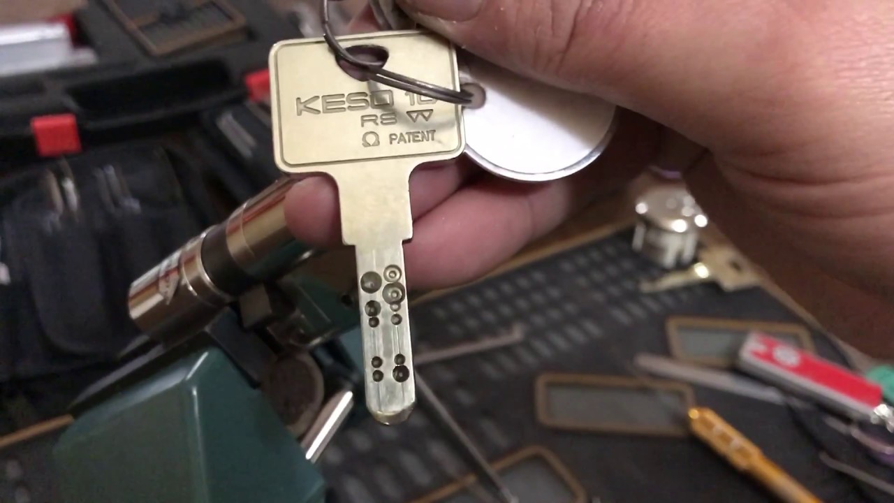 (154) Lockpicking: Keso 10 RS Omega picked - YouTube