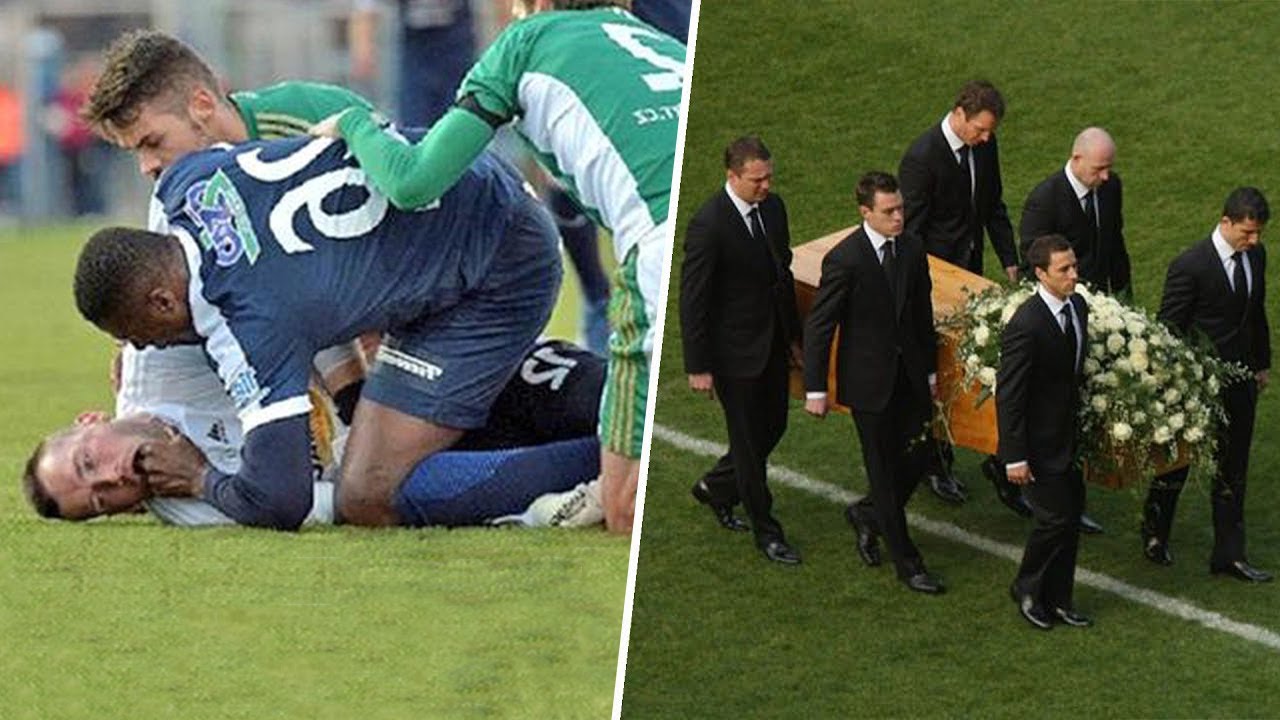 Most Emotional & Heartbreaking Football Moments 💔 #4 - YouTube