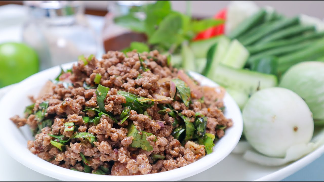 Easy Thai Beef Salad | Beef Larb Recipe - YouTube