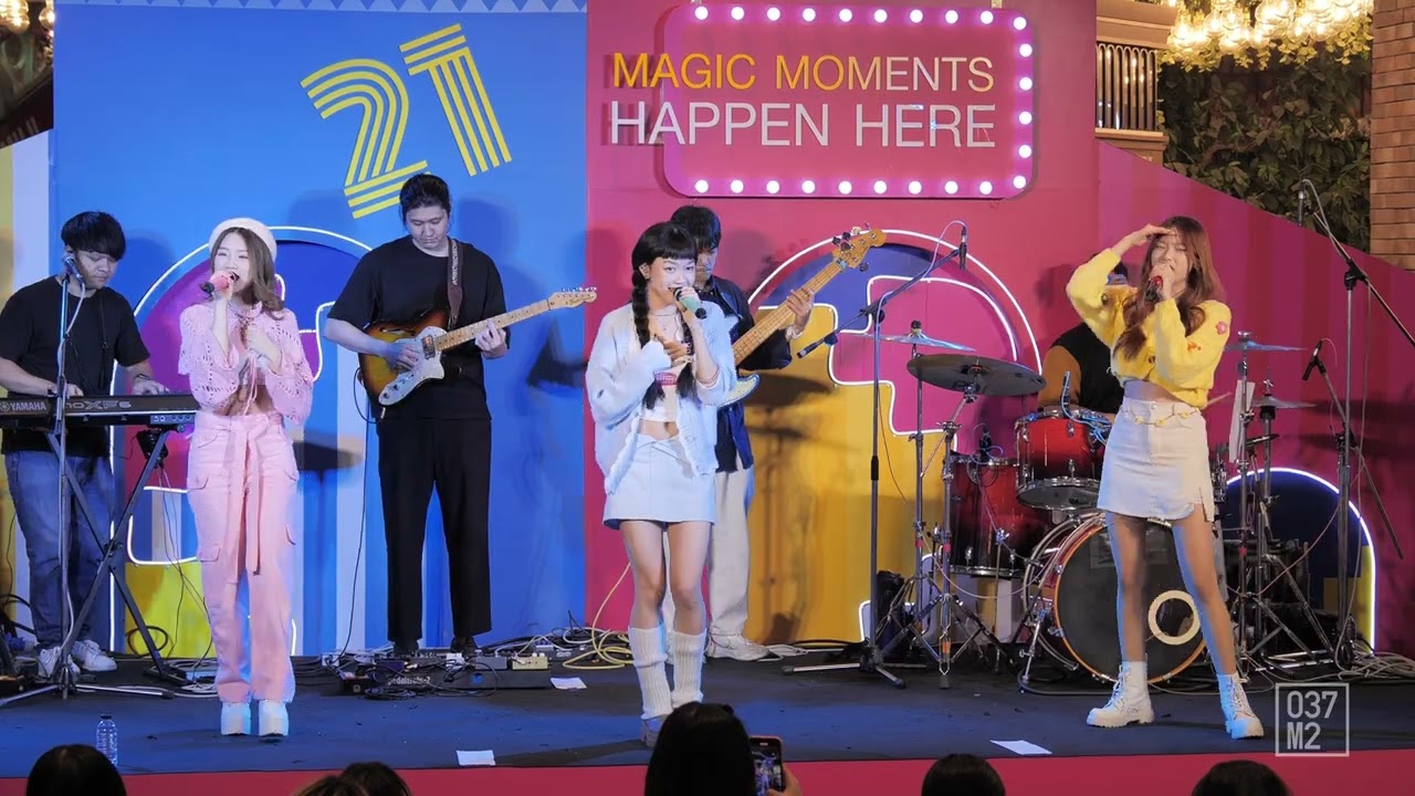 PiXXiE - โต๊ะริม (melt) @ TERMINAL 21 RAMA 3 GRAND OPENING [Overall ...