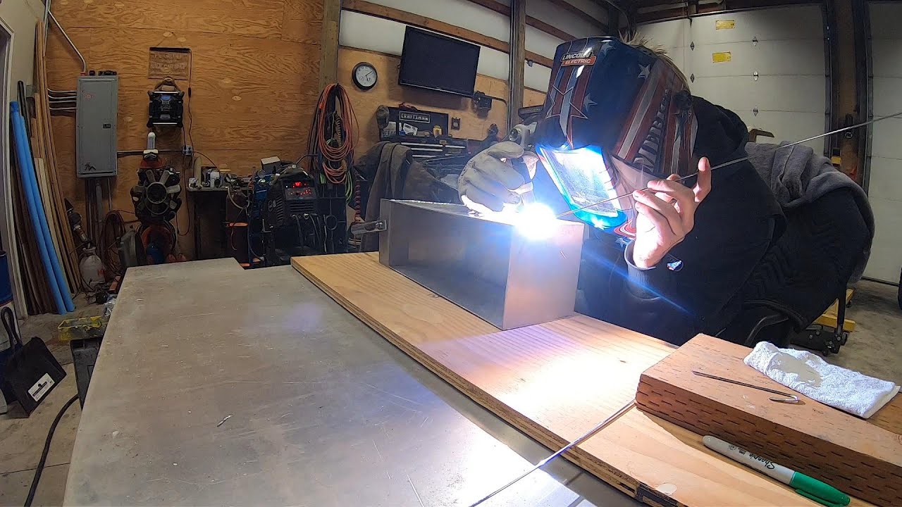 Fabricating a center console pt 2 + pumpkin gets engine and trans ...
