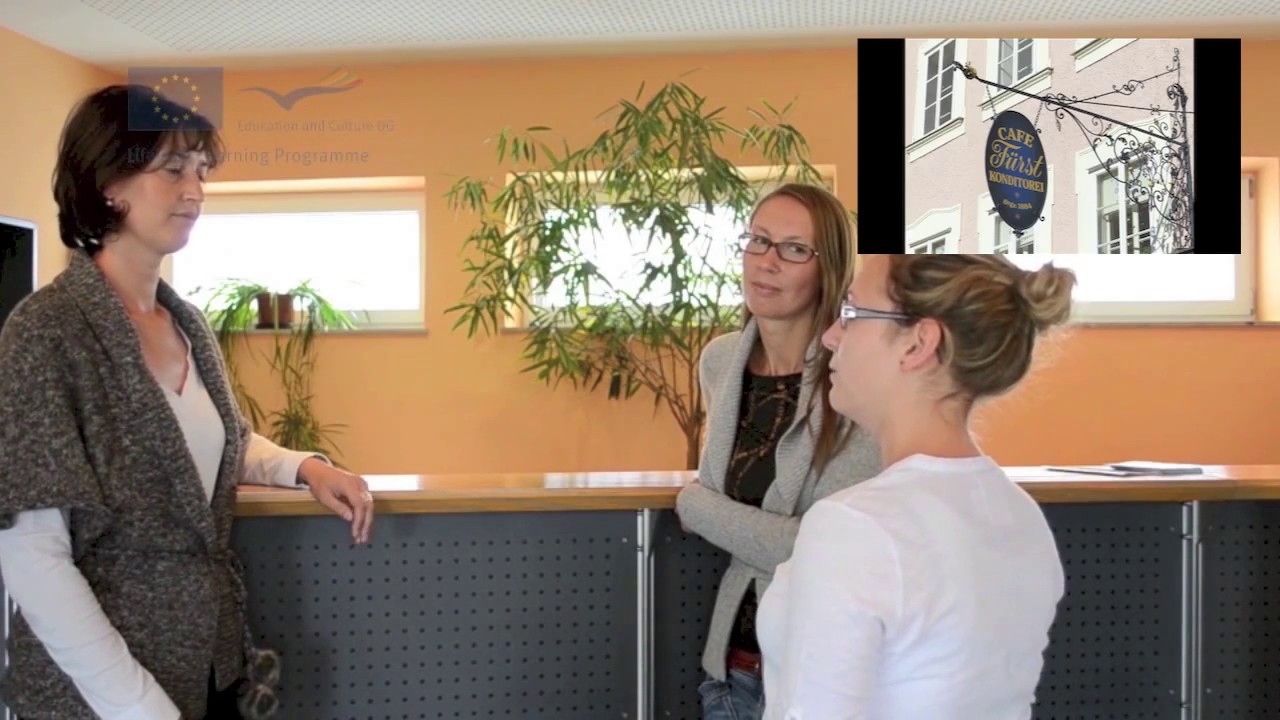 Dialogue 4a se présenter français - YouTube