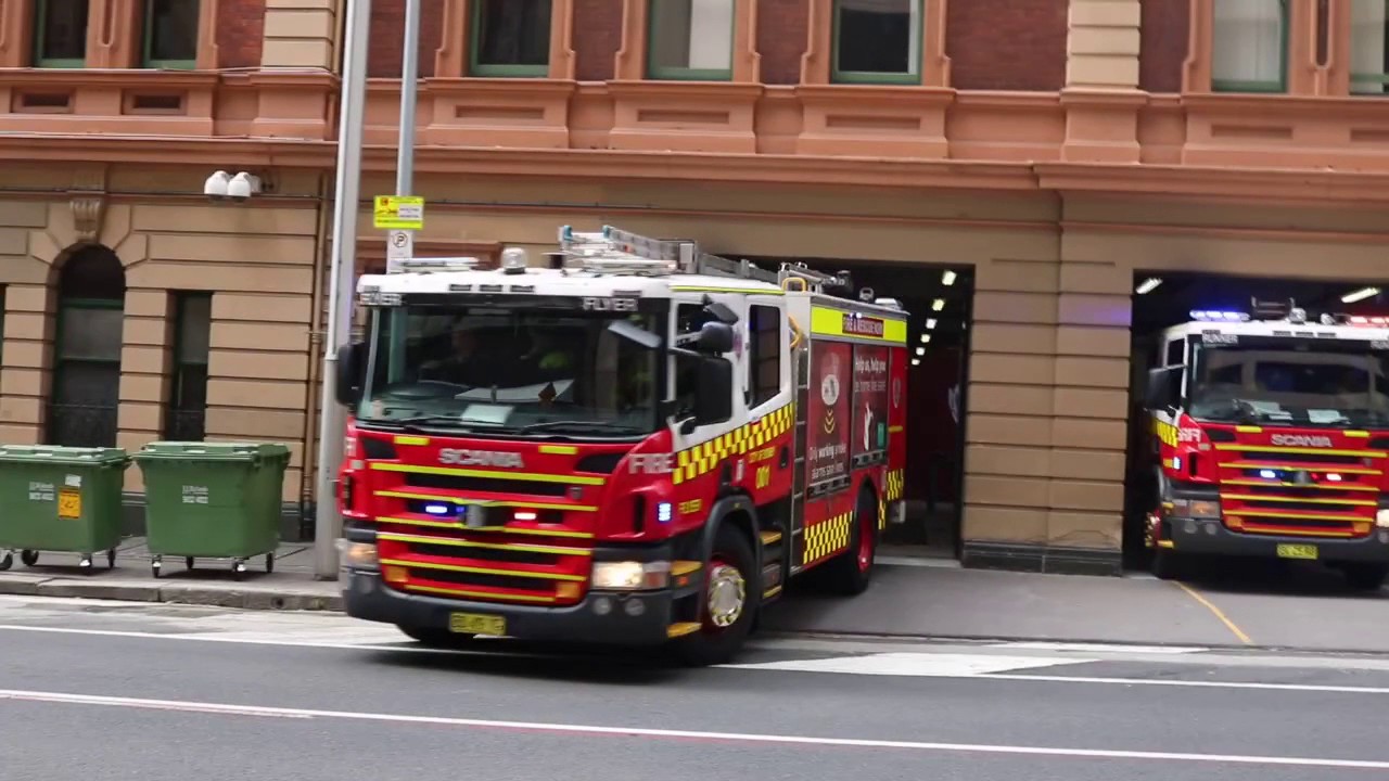 FRNSW - Flyer 1 and runner 1 responding - YouTube