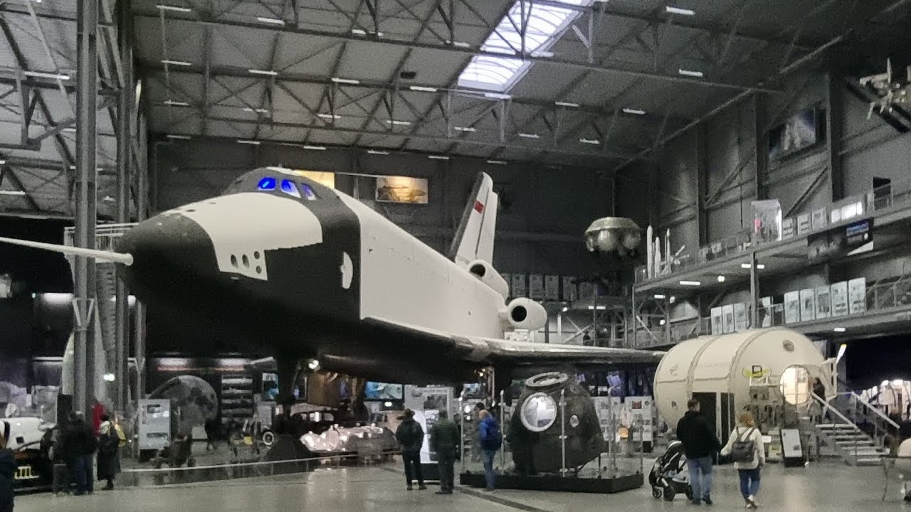 Space Shuttle Buran Raumfahrtausstellung "Apollo and Beyond" Technik ...