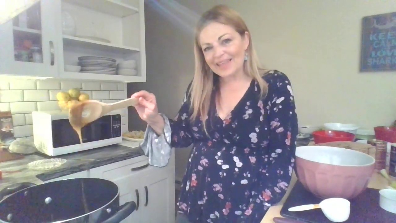 Kids Can Cook! with Selina: Movie Night Snacks - YouTube