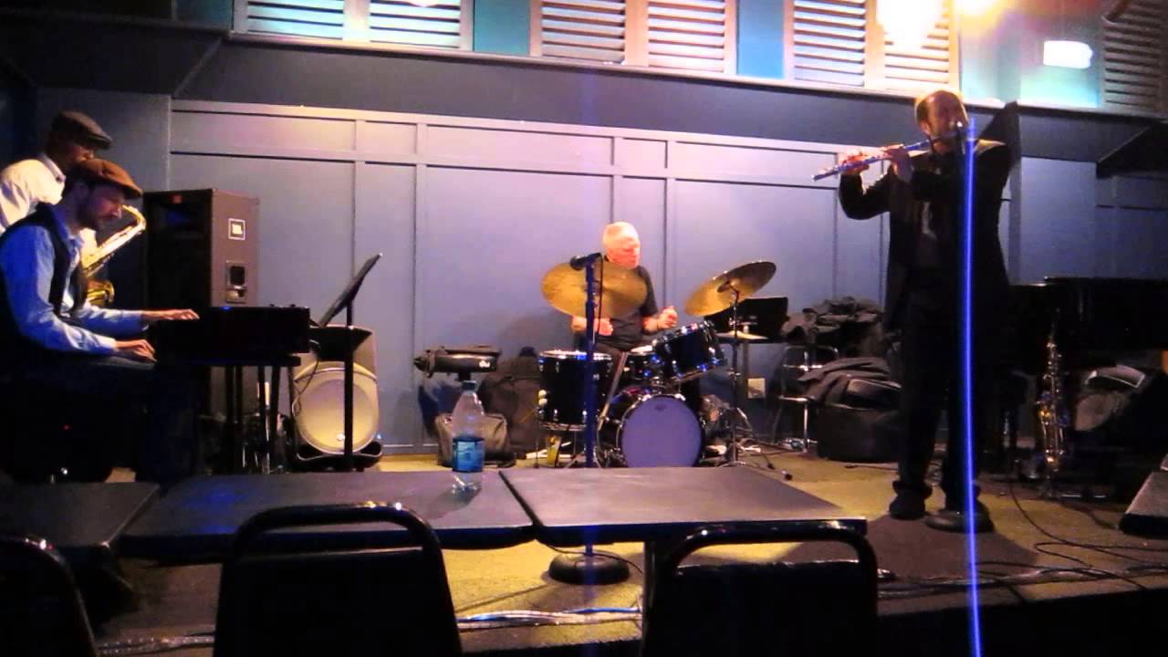 Sandy Suskind flute solo -- Simone (Frank Foster) - YouTube