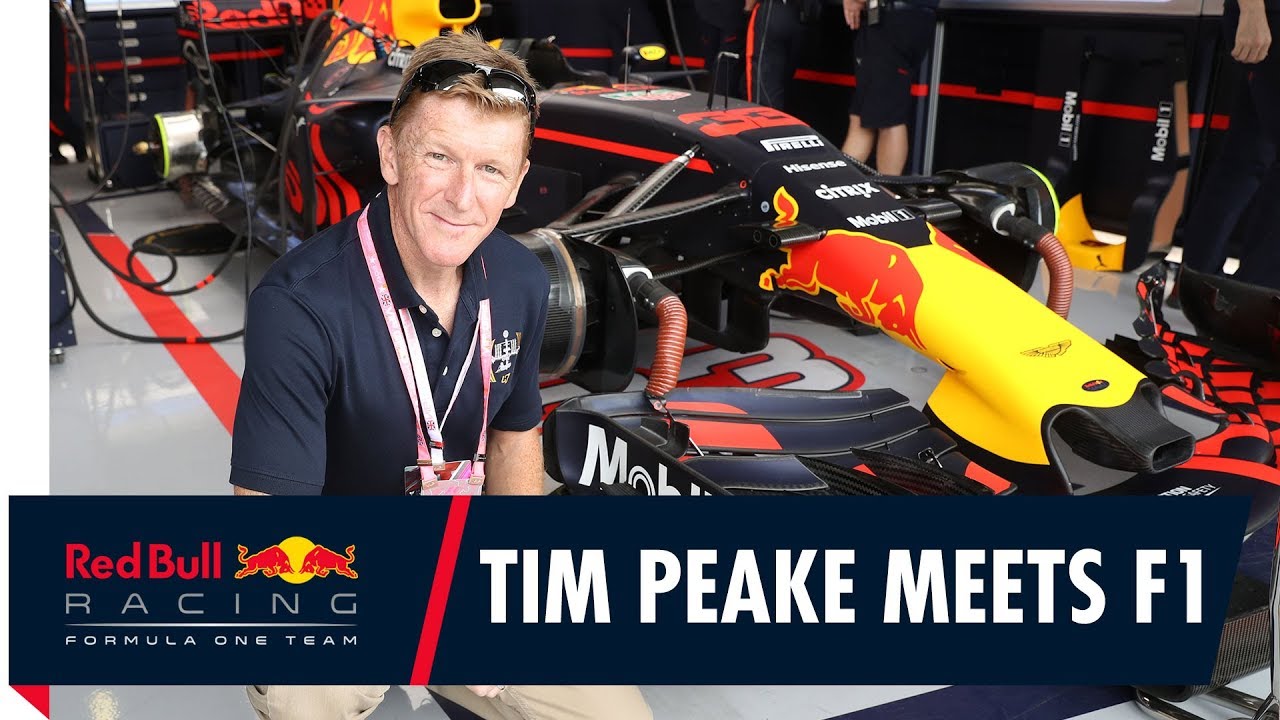 ESA Astronaut Tim Peake Takes on Red Bull Racing's F1 Simulator - YouTube