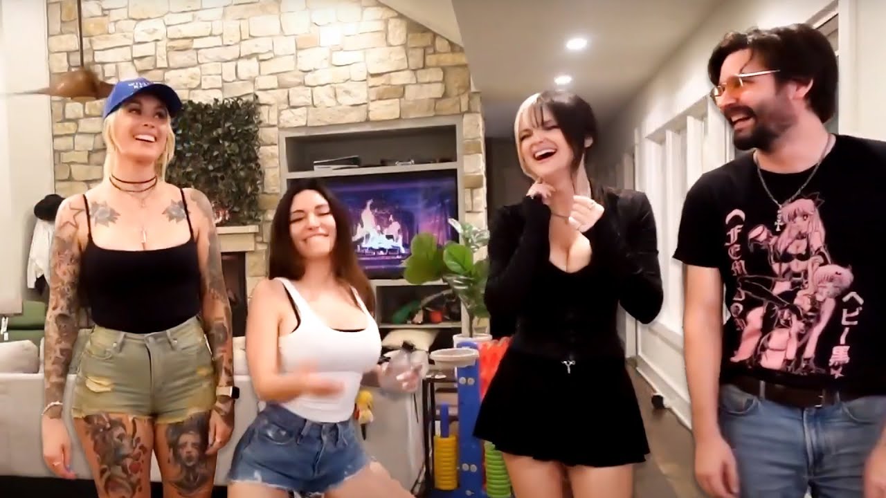 PeachJars learns to line dance w/ Laura Lux, Alinity, & Cyr - YouTube