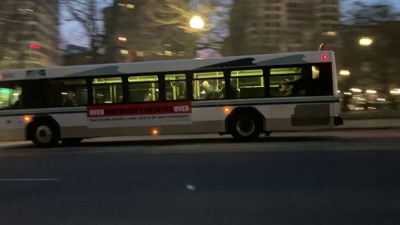 RIPTA #0531 on Route 60 - YouTube