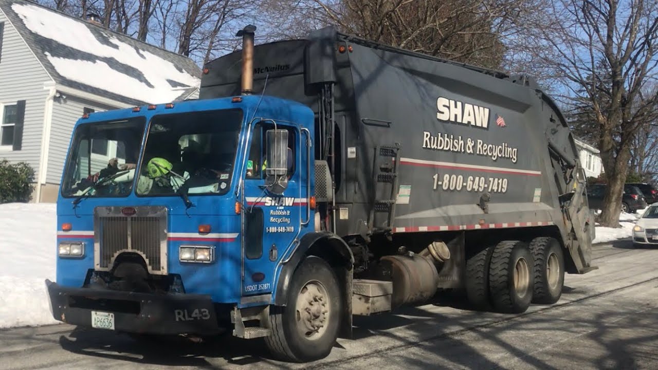 Shaw Rubbish & Recycling RL43 ~ Peterbilt 320 McNeilus Rear Loader ...