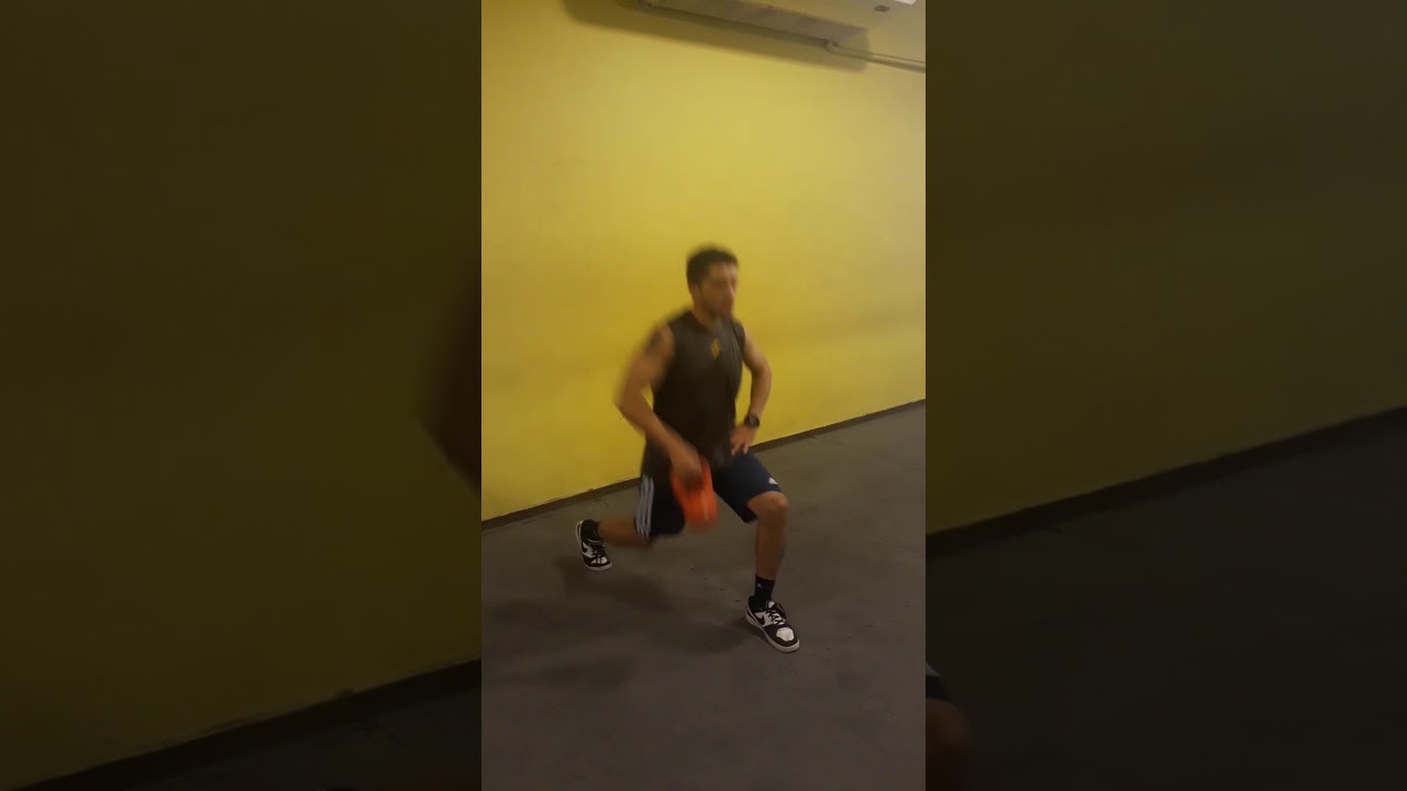 Estocada en el lugar + cargada unilateral - YouTube