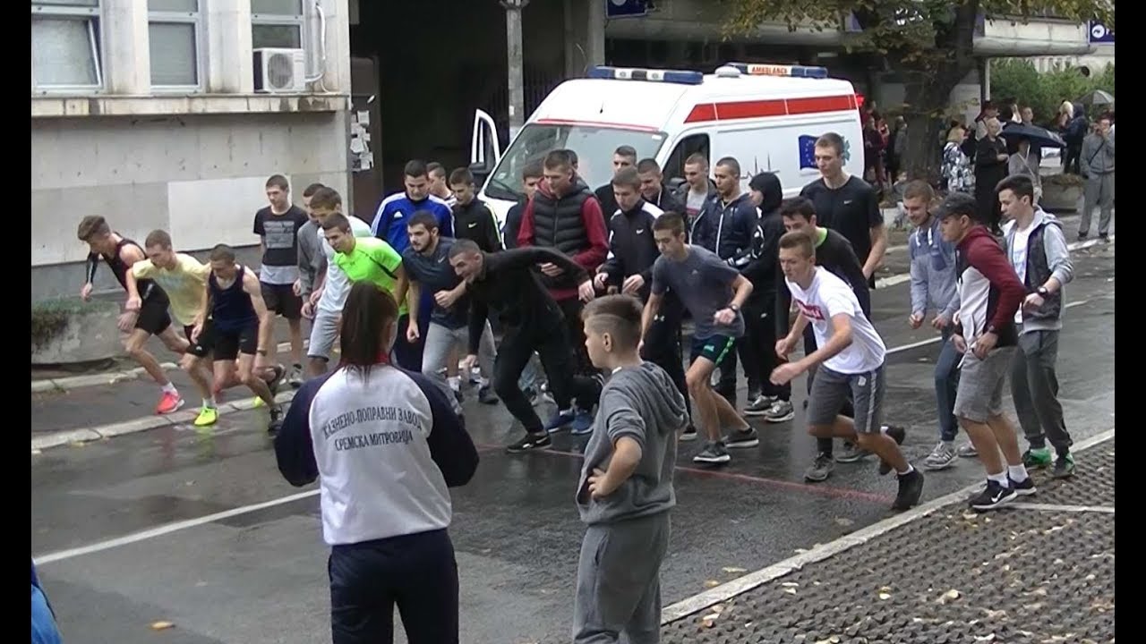 56. Ulicne trke 2018 u Srem. Mitrovici - YouTube