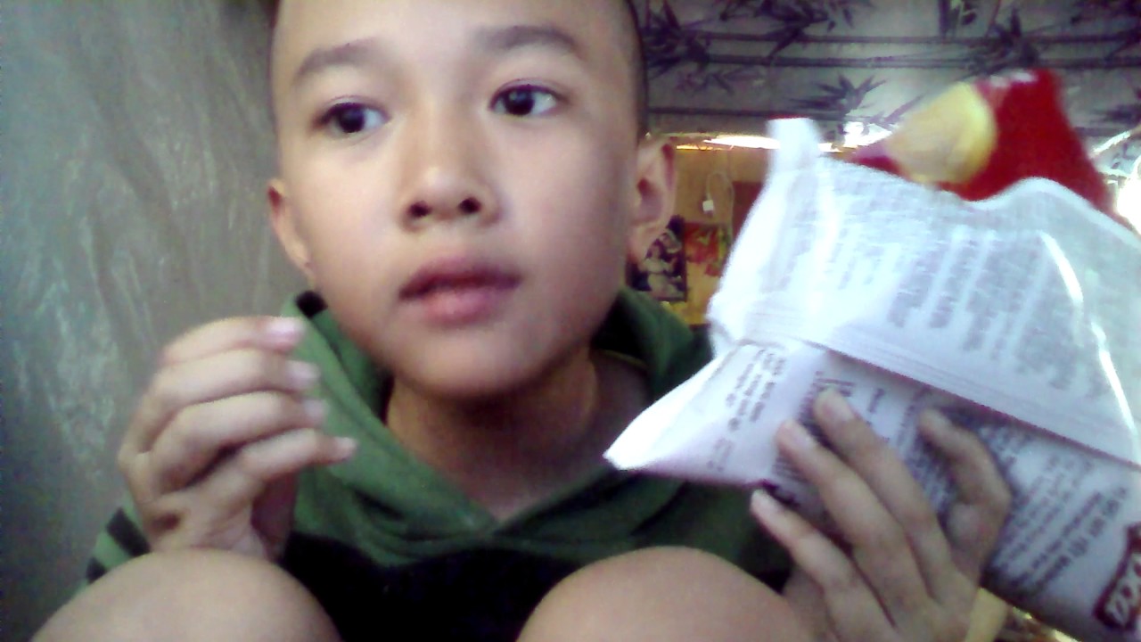 An thu :Va cam nhan vi banh poca wavy tom ngon vi khoai tay bo bit tet ...