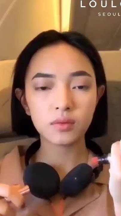 Makeup trên máy bay cùng Châu Bùi - YouTube