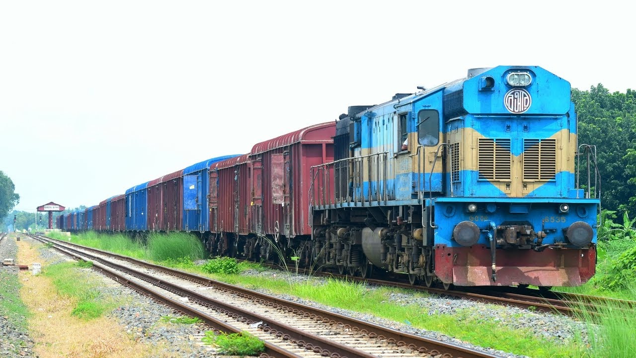 Most Powerful WDM3D ALCo Diesel Locomotive 3300 HP 6535 with BCNA ...