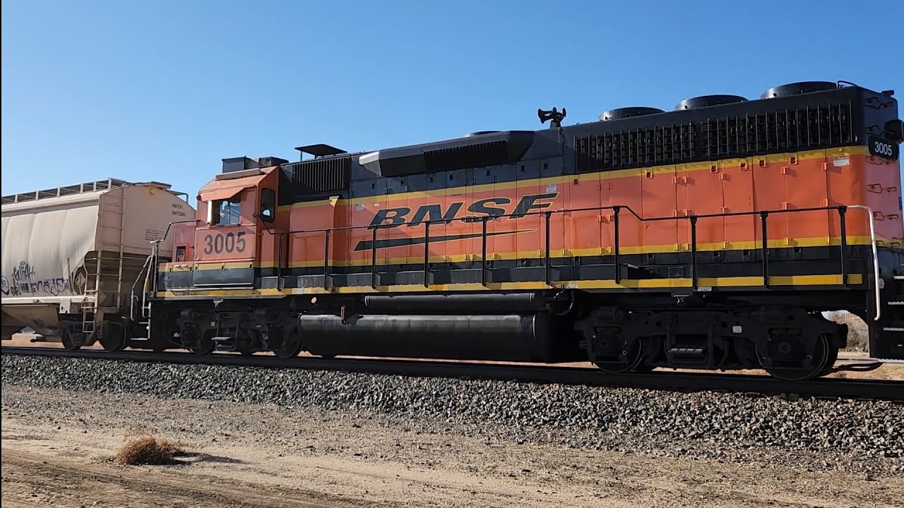 BNSF Local #3005 Reversing back to the springs - YouTube