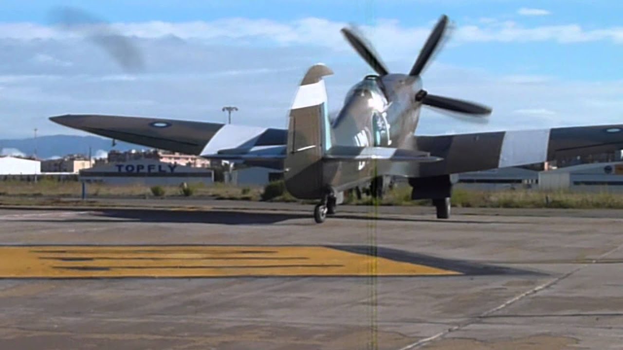 Supermarine Spitfire Mk.XIX Griffon Engine Startup and taxi - Festa al ...