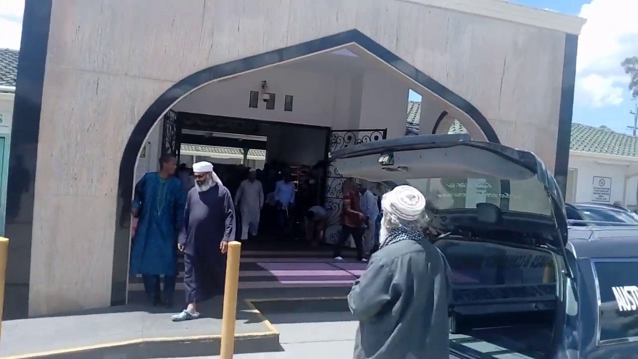 Moving the body of Amadu Juldeh Bah from the Rooty Hill Masjid to the ...