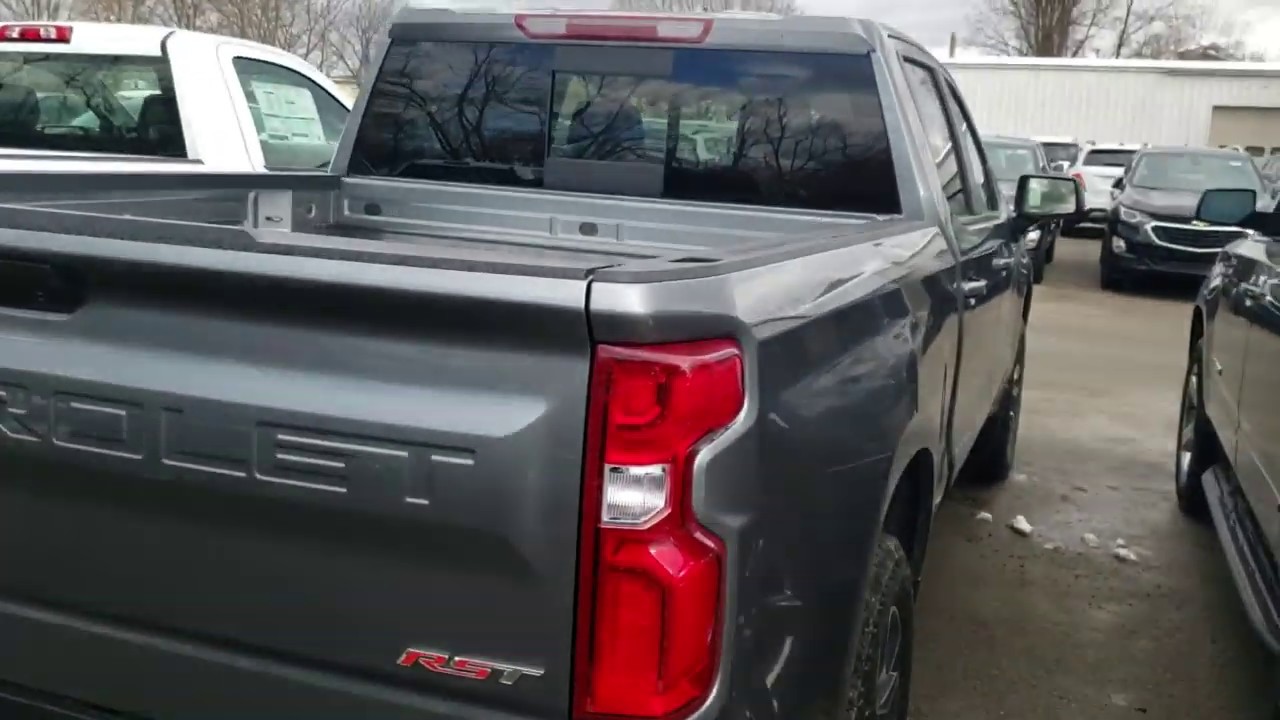 This is what causes truck beds to rust - 2020 Silverado - YouTube