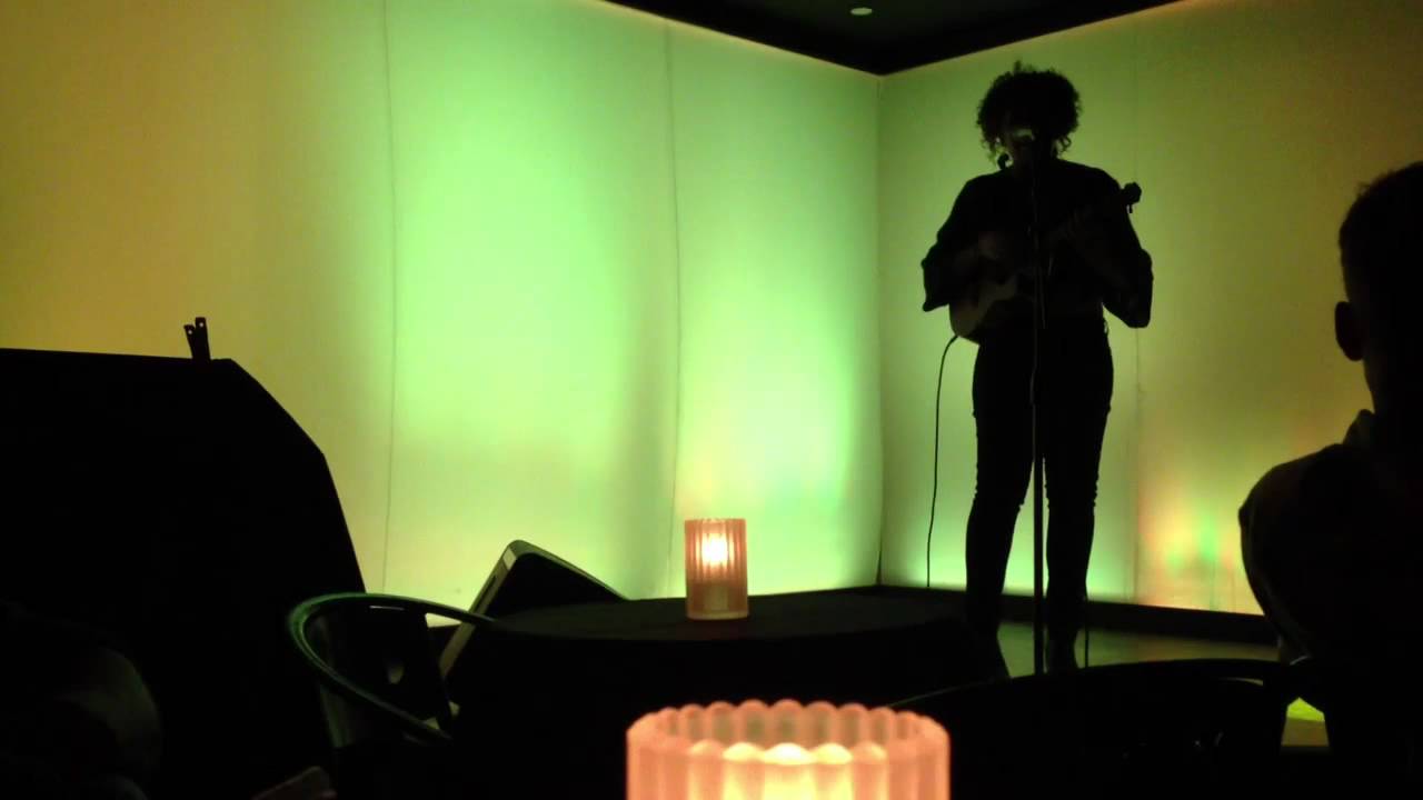 Geminelle Rollins - Different Kind of Love Song - YouTube