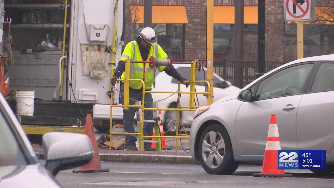 Underground electrical explosion shut down X in Springfield - YouTube