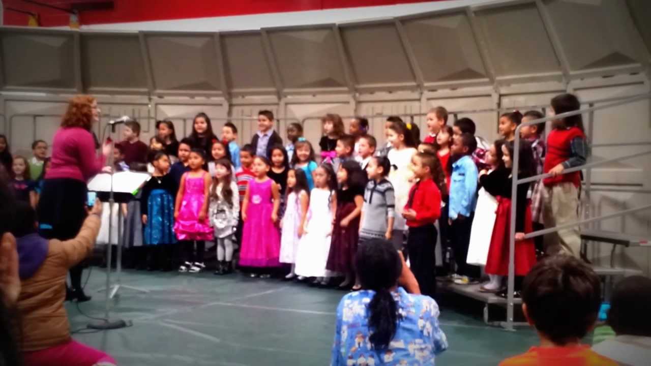 Gingerbread cookie singing - YouTube