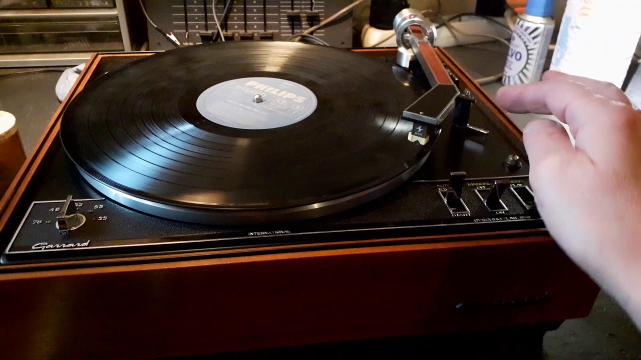 Garrard SL-95B - YouTube