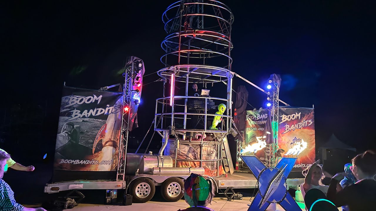Boom Bandits Rave Rocket at Lake Havasu Arizona - YouTube