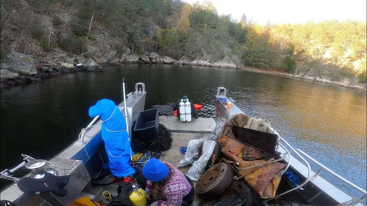 Removing trash from the Oslo fjord - YouTube