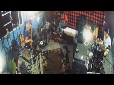 Slank - Sedekah (Official Music Video)
