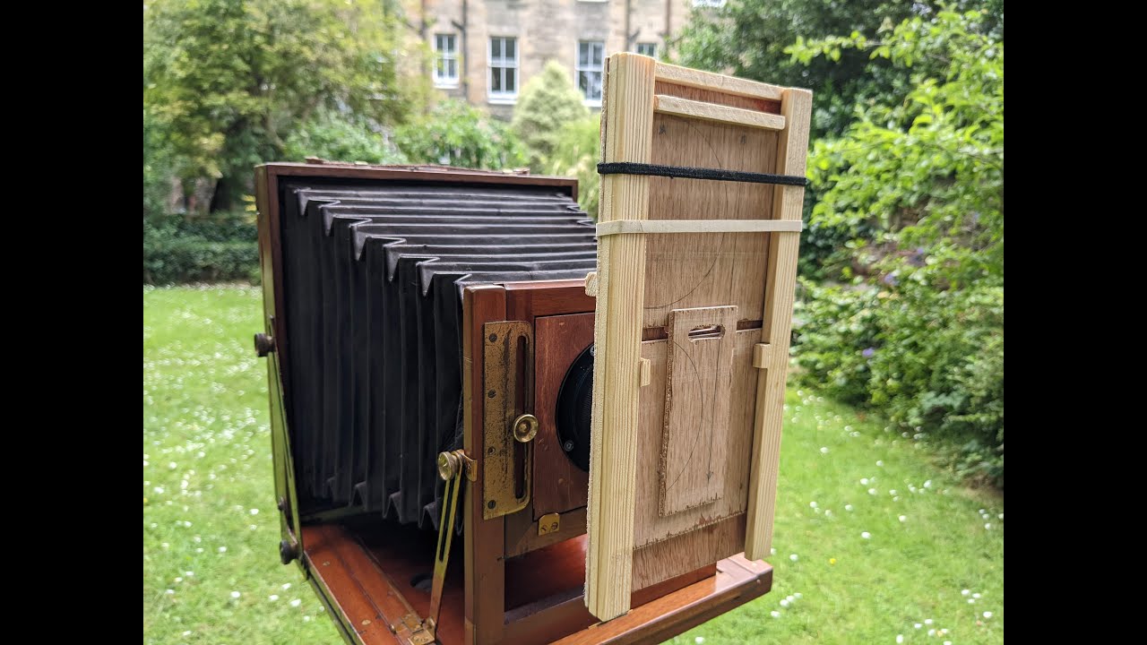 Guillotine Shutter using BBC micro:bit radio control - YouTube