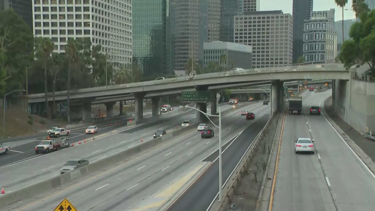 Lanes of 110 Fwy closed after pedestrian hit, killed - YouTube