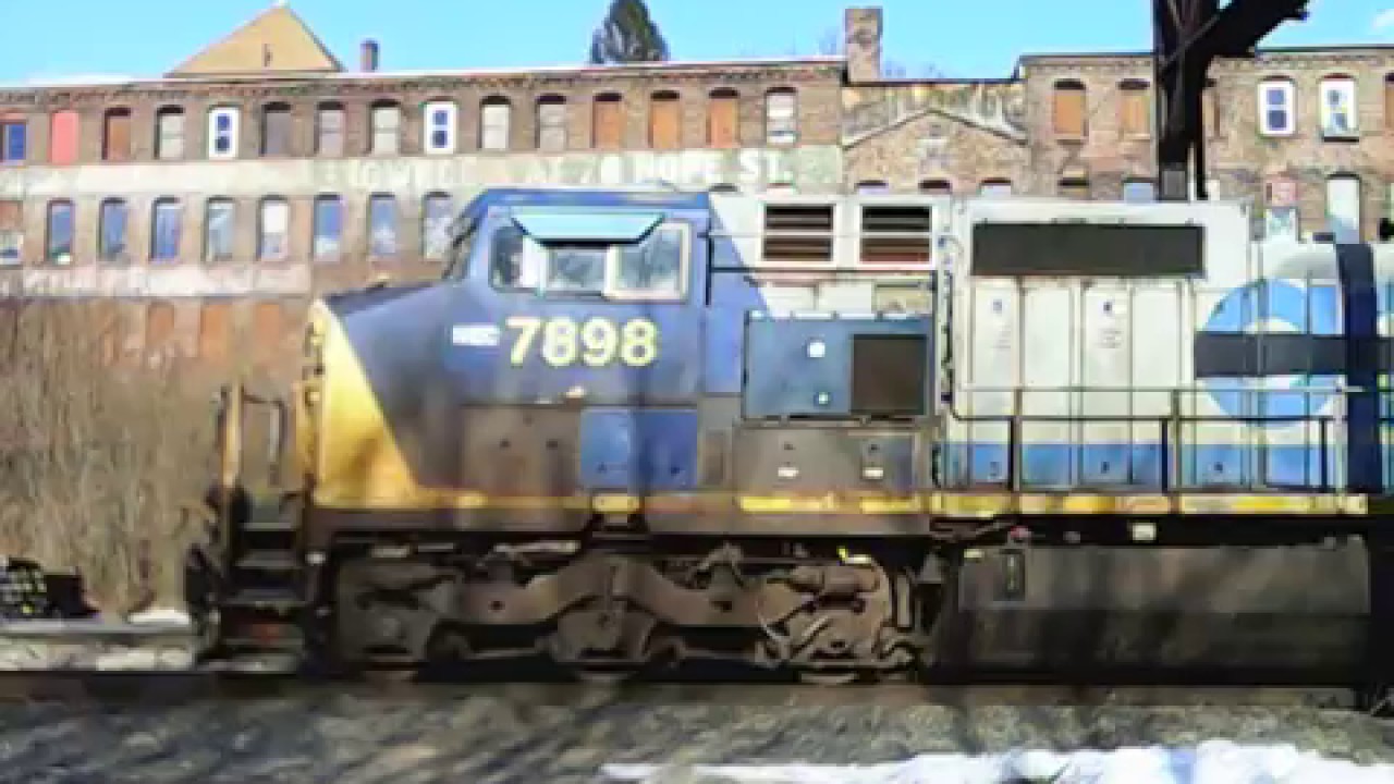 HD MEC 7898 leads EDRJ west through greenfield on 3-18-19 - YouTube