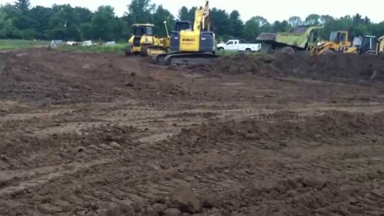 Komatsu Dozer Tracking + Pushing Dirt - YouTube