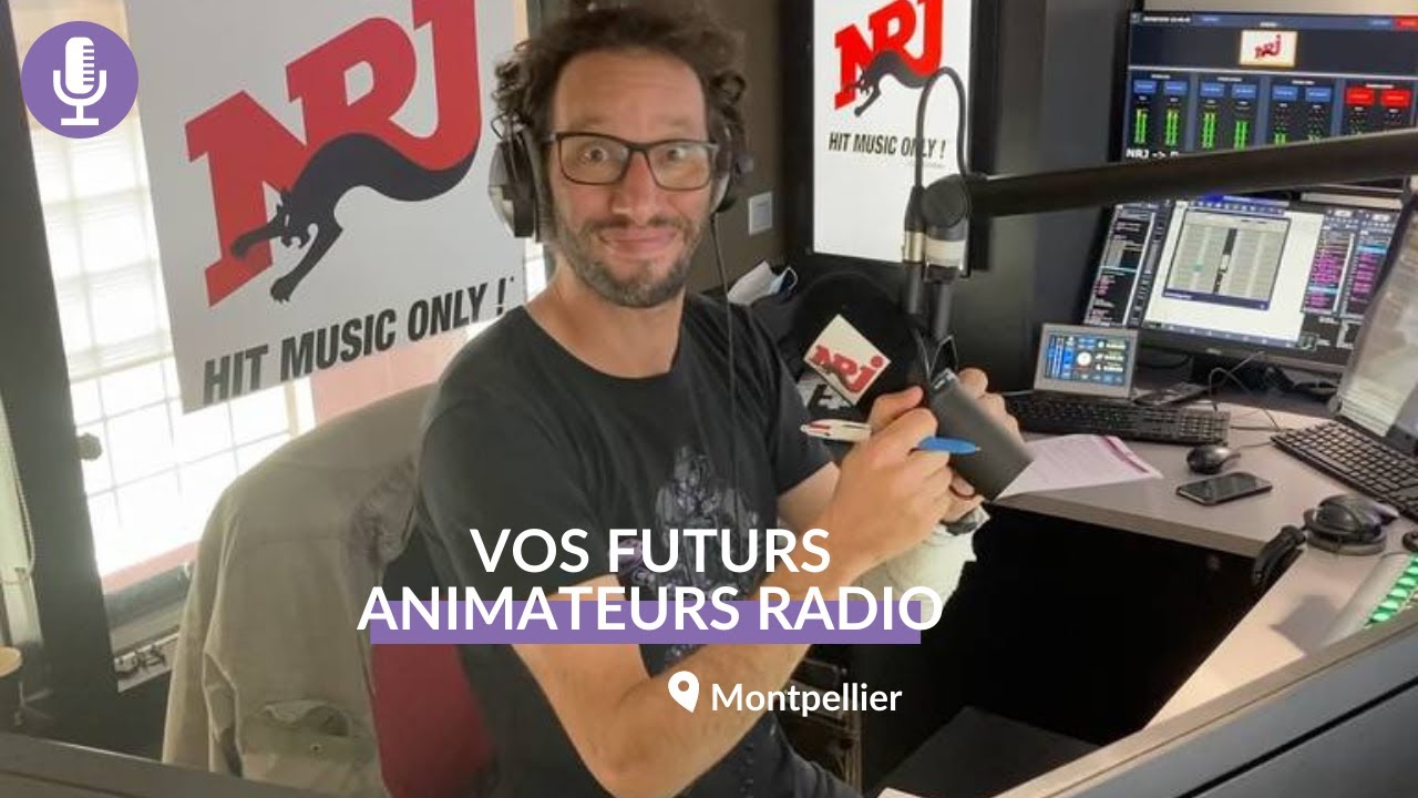 Nos étudiants en section animateur radio en milieu professionnel - YouTube