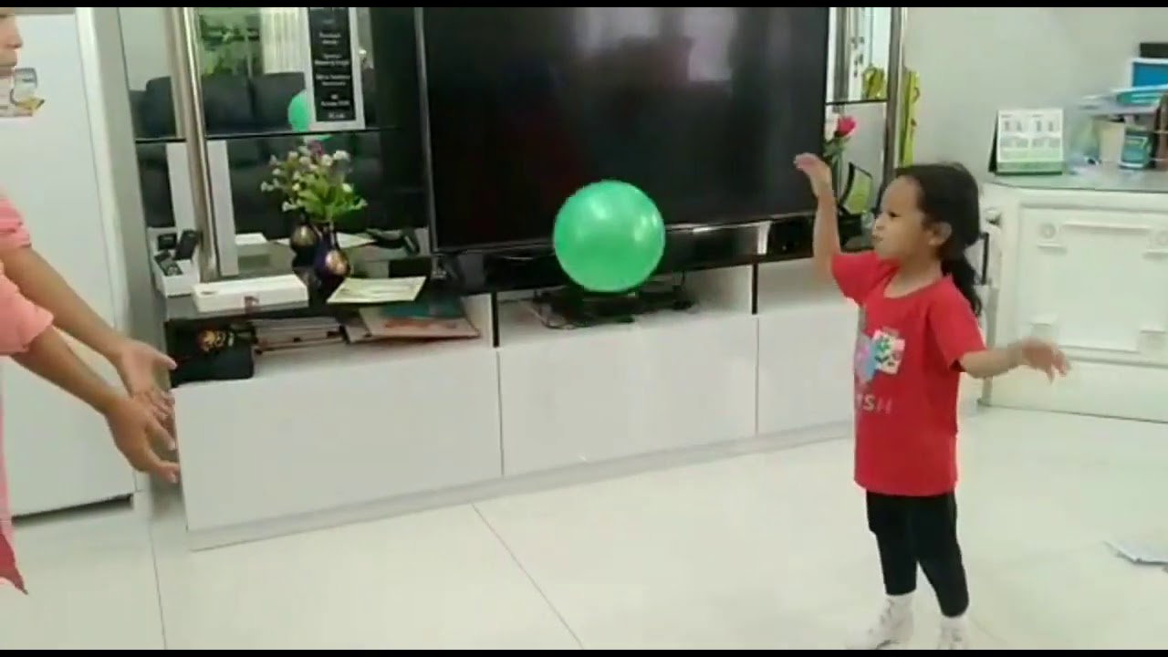 Gross Motor : Catching, Throwing, and Kicking the ball - YouTube