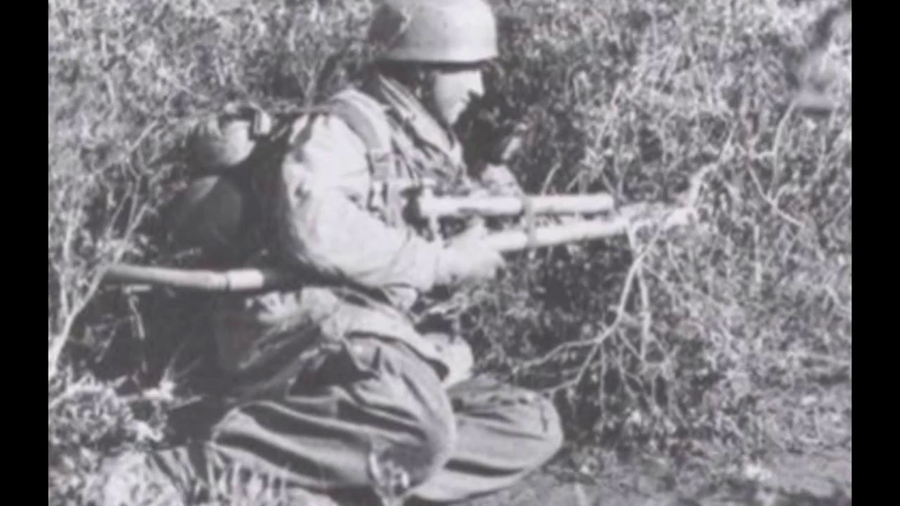 WW2 Waffen Flammenwerfer 35-41 HD Images - Waffen WW2 Flammenwerfer 35 ...