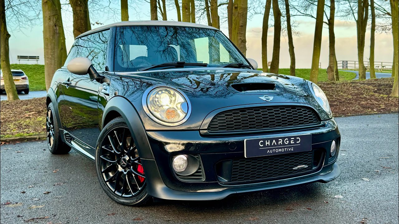 2013 (13) Mini John Cooper Works JCW - 3 Door Hatchback - 6 Speed ...