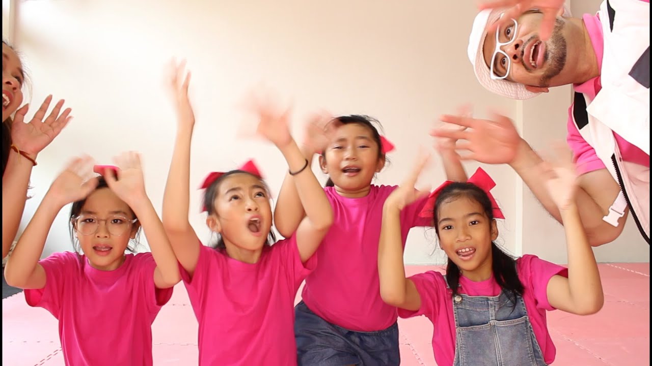 Ep1 - Farmer in the Dell | Kids Dancing | Preschool | FUN Workout ...