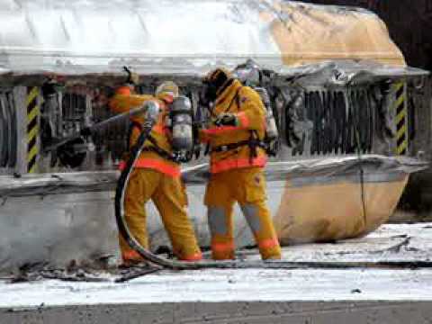 Gasoline Tanker Roll Over - San Juan County, NM - YouTube