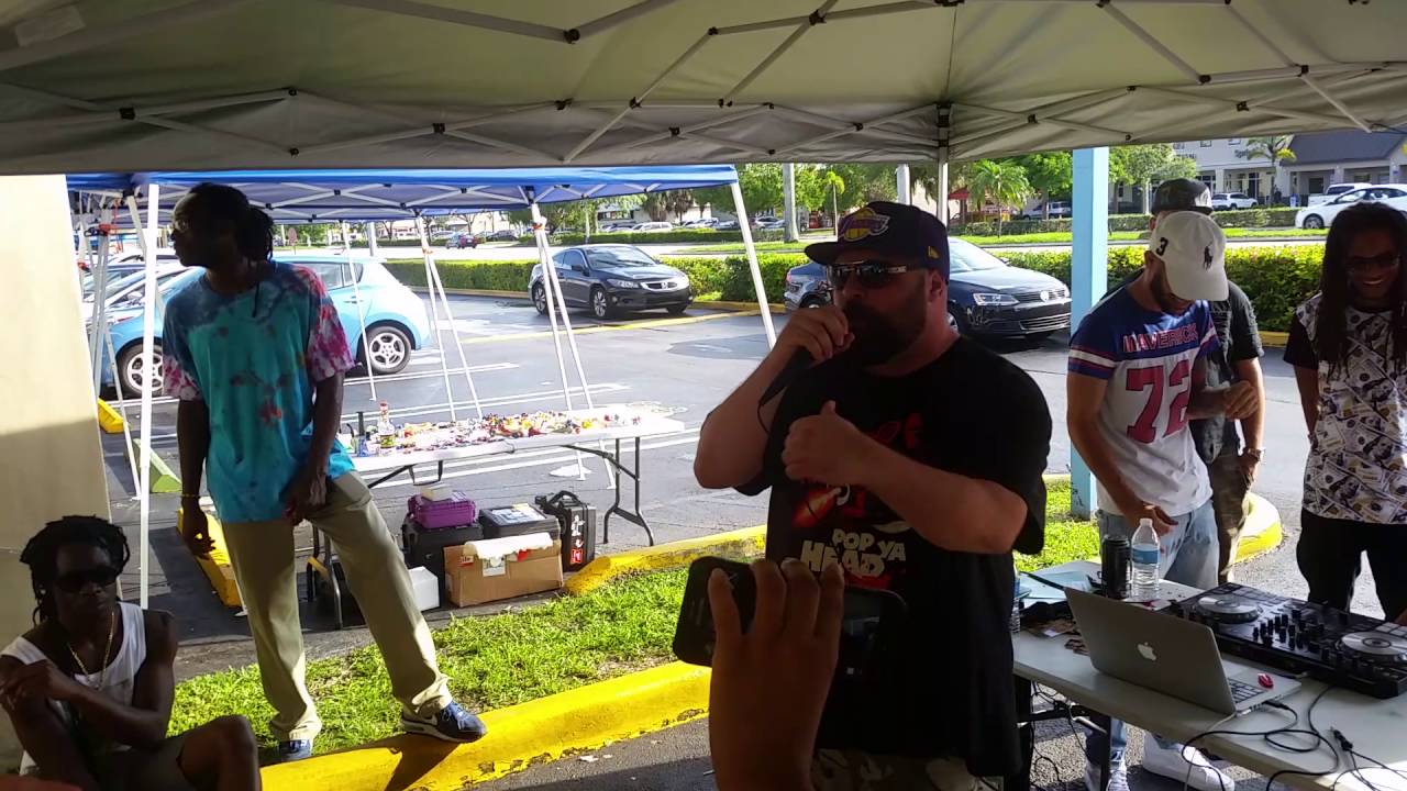 Grimey J Live @ Smokey's Paradise 6-12-2016 - YouTube