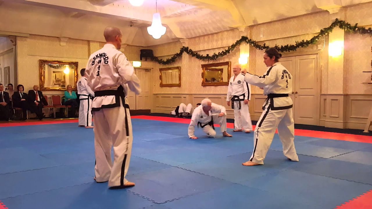 ITF Taekwon-Do 1 step sparring - YouTube