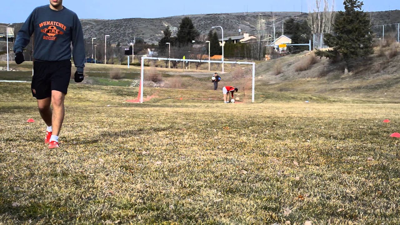 How To Curve A Soccer Ball YouTube how-to-curve-a-soccer-ball-youtube