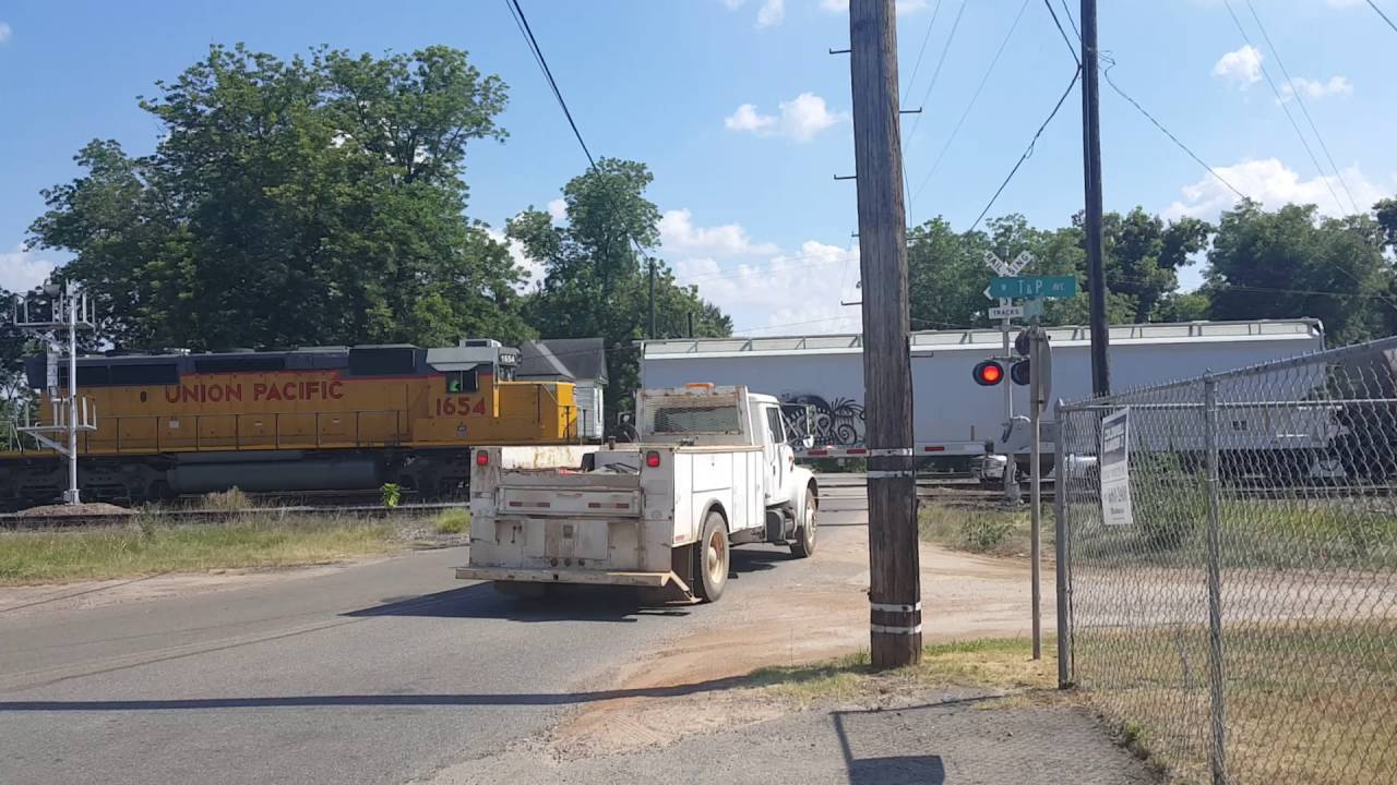 Big Sandy Switch Railroad Crossing - YouTube