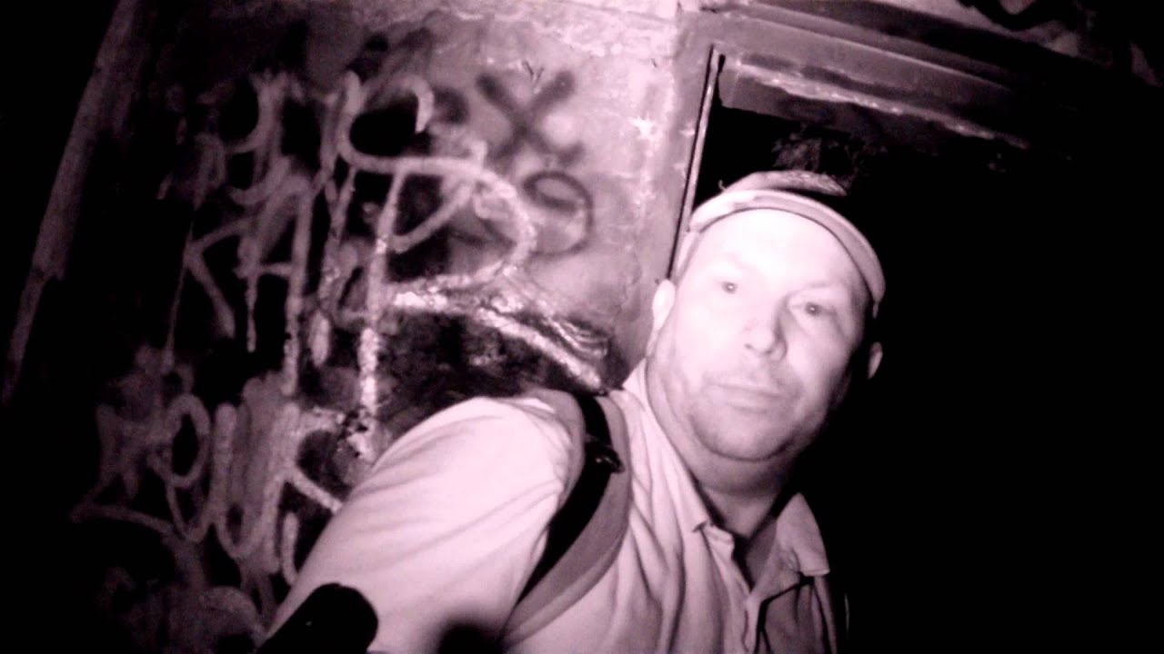 Urban Exploring at night - INSANELY SCARY PLACE!! - YouTube